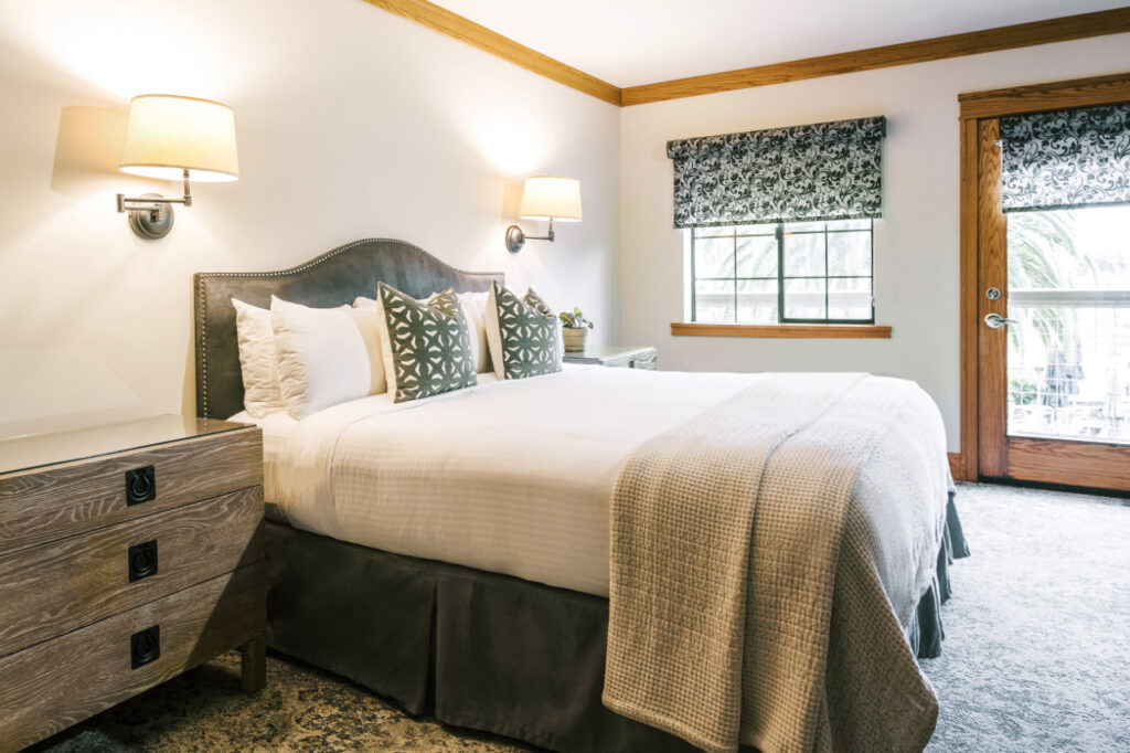 Luxury Hotel Rooms | Best Place to Stay in Napa | Napa River Inn